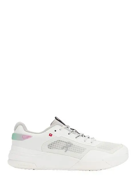 On The Roger Advantage Sneakers - White & Ivory