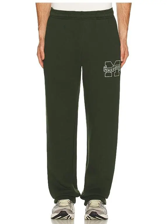MUSEUM OF PEACE & QUIET Banner Sweatpants In Green - Forest