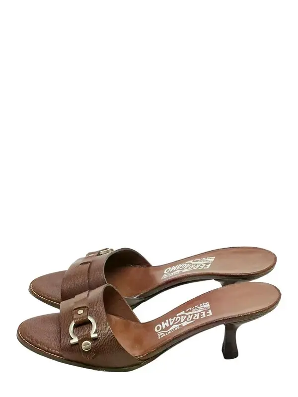 FERRAGAMO Gancini Leather Sandals - Brown