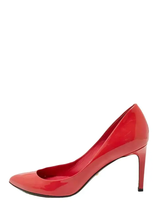 Gucci Pointed Toe Patent Pumps - Red