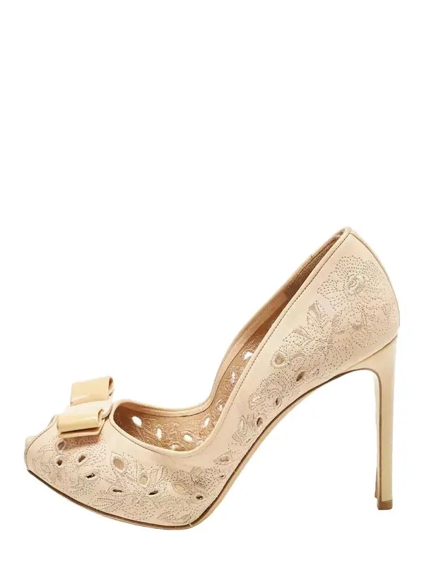 FERRAGAMO Leather Vara Peep-toe Pumps - Neutrals