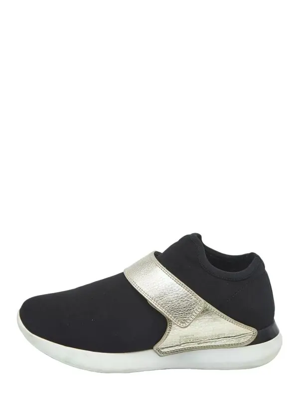 FERRAGAMO Low-top Sneakers - Black