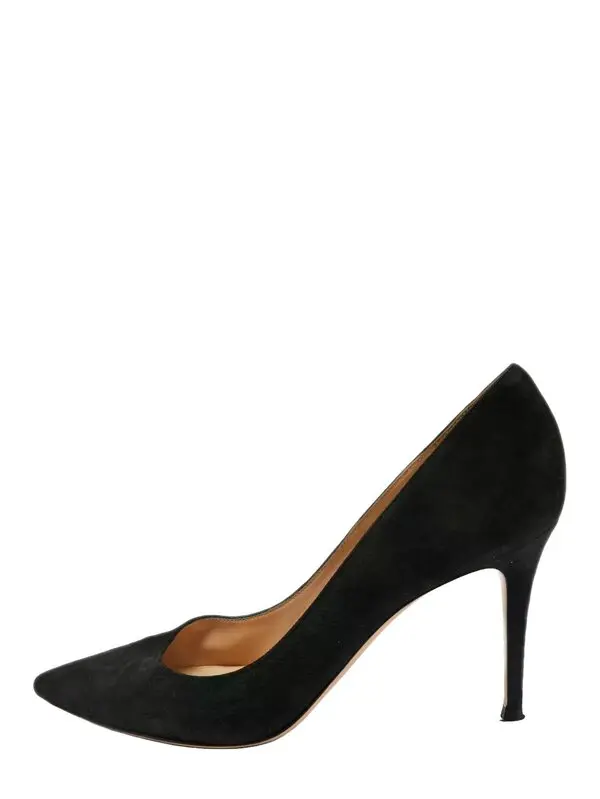 GIANVITO ROSSI Pointed-toe Pumps - Black
