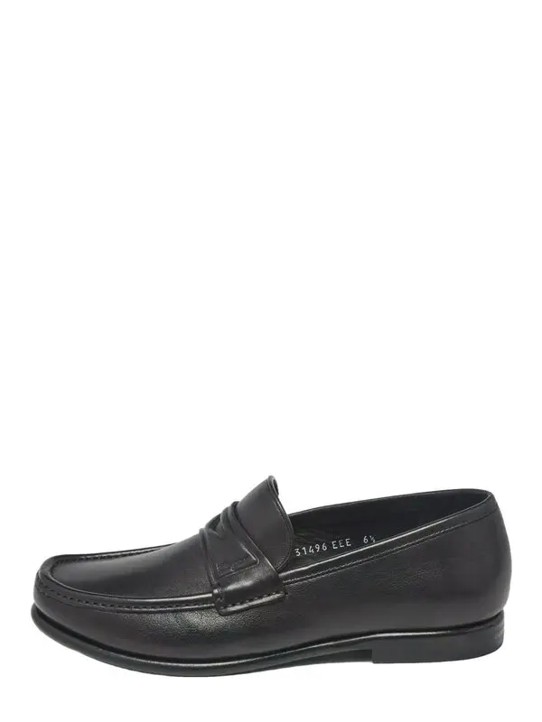 FERRAGAMO Round-toe Leather Loafers - Black