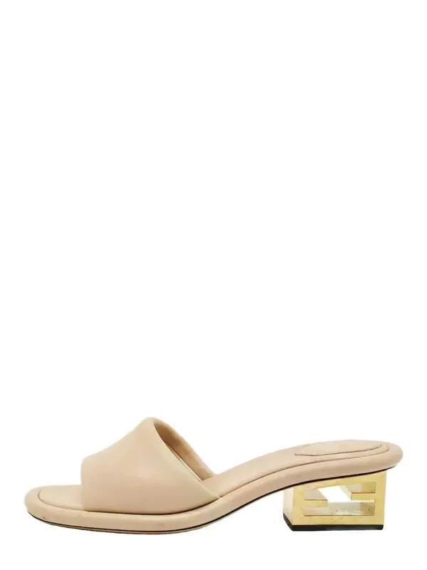 Fendi Baguette Sandals - Neutrals