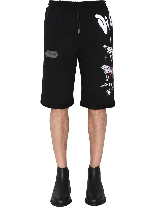 DISCLAIMER Bermuda Shorts With Screen Print - Black