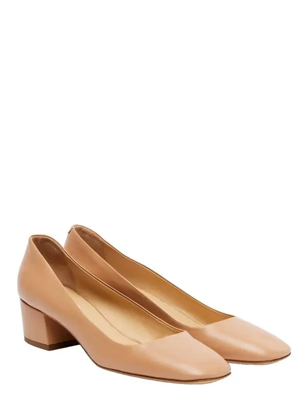 Gabriela Hearst Agathe Leather Pumps - Beige