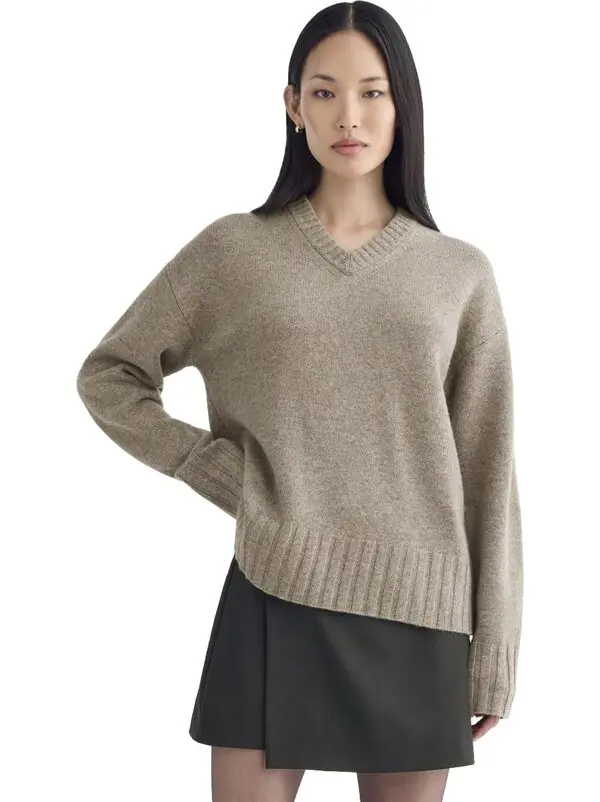 Everlane Extrafine Luxe Merino Wool V-neck Sweater - Heather Soft Taupe
