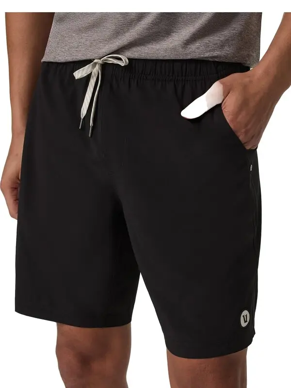 Vuori Kore 9" Short - Black