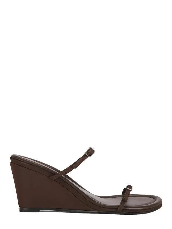 ST. AGNI Petit Belt Detail Wedge - Mocha