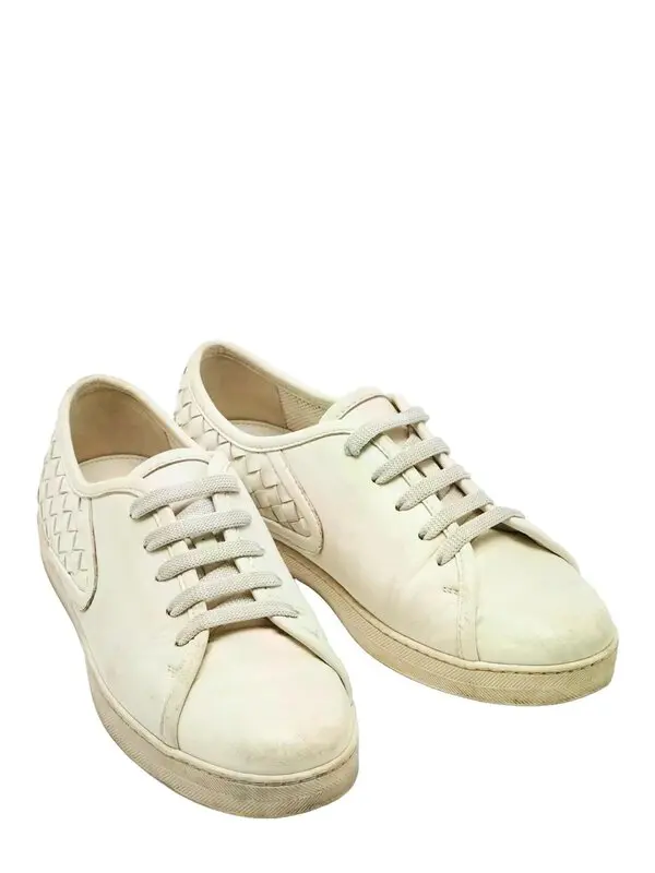 Bottega Veneta Intrecciato Leather Low Top Sneakers - White