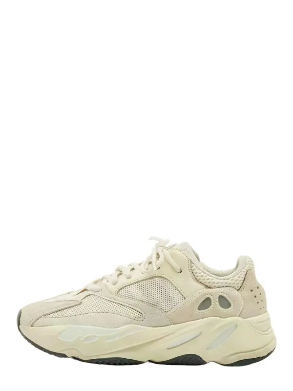 Yeezy Boost 700 Suede Sneakers - Neutrals