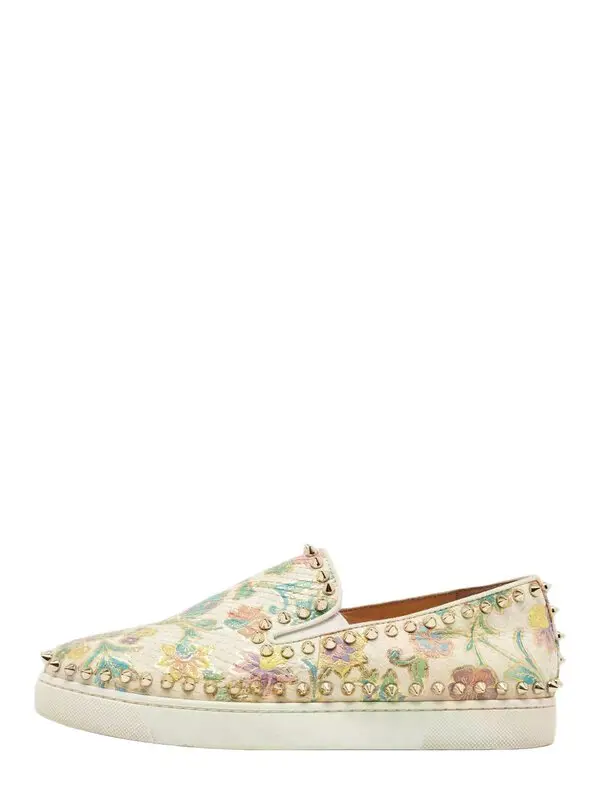 CHRISTIAN LOUBOUTIN Studded Leather Sneakers - Neutrals