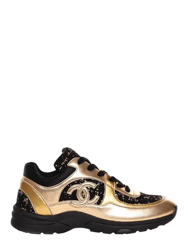 Chanel Sneaker - Gold
