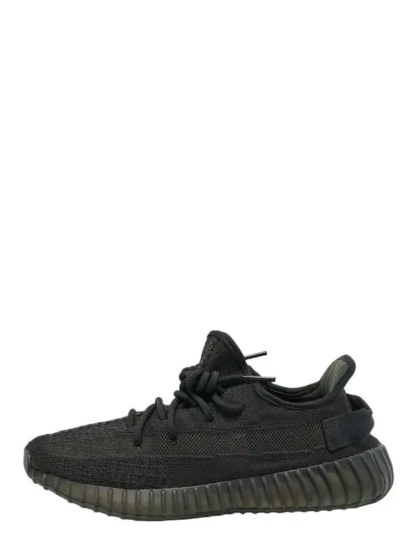 Yeezy Boost 350 V2 Sneakers - Black