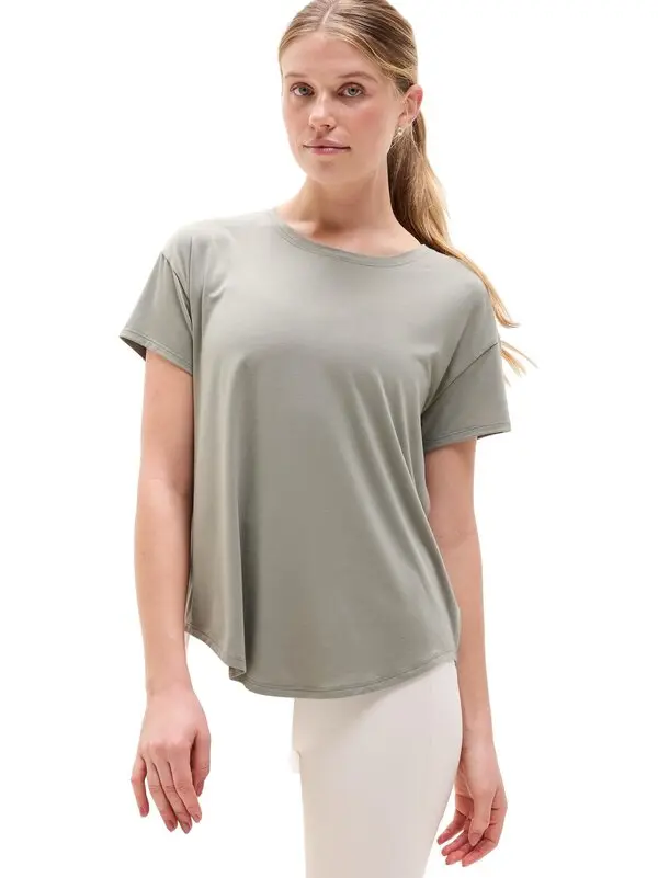 Athleta Relaxed Fit T-shirt - Willow
