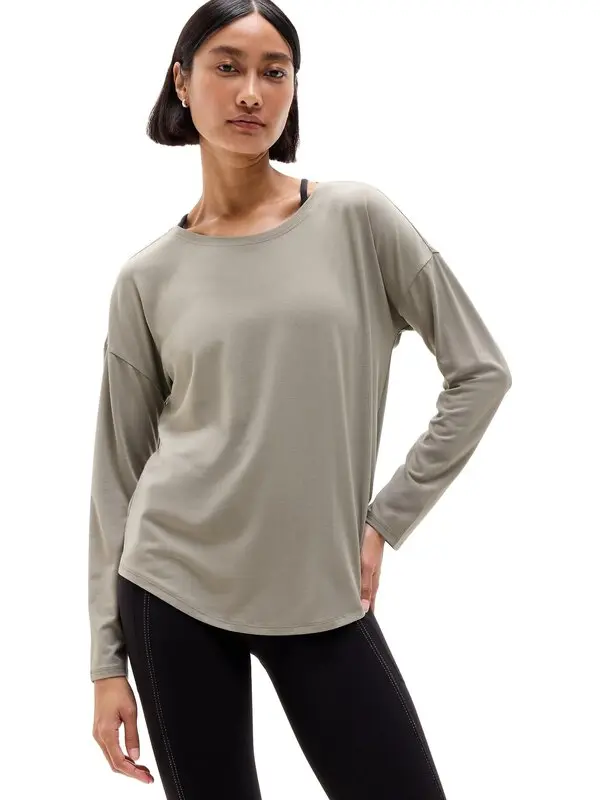 Athleta Relaxed Fit T-shirt - Willow