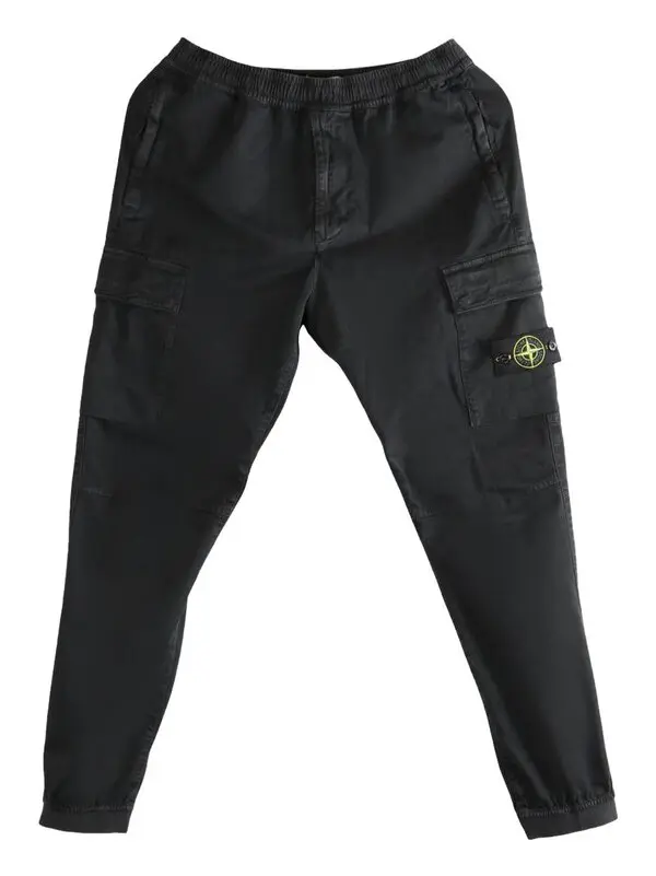 Stone Island Cargo Trousers With Logo Patch - Black
