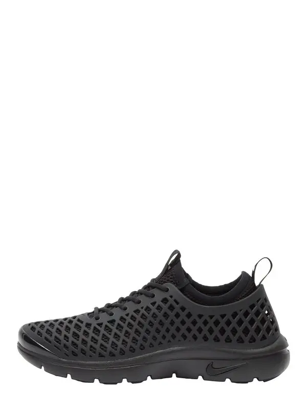 Nike Rejuven8 Run Og Qs Sneaker - Black/sail