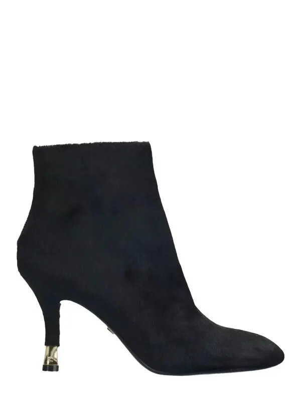 Lola Cruz Pointed Boots - Black