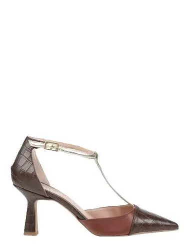 OVYE Pumps With Pointed Toe - Brown
