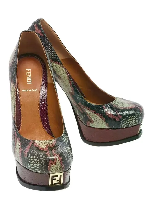 Fendi Leather Platform Pumps - Black