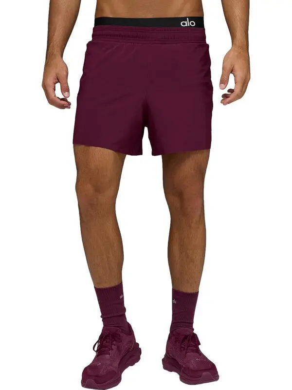 Alo Yoga Adapt 5" Running Short - Burgundy