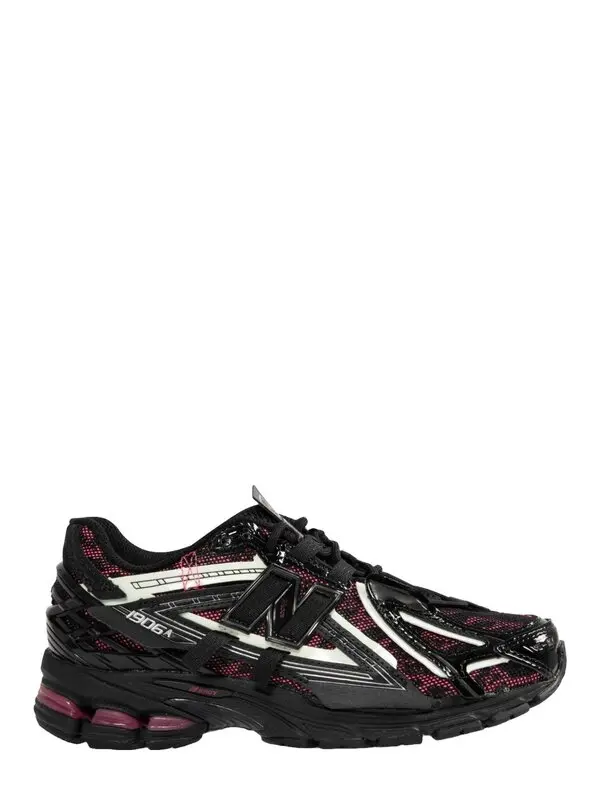 NEW BALANCE 1906 Lace-up Sneakers - Black