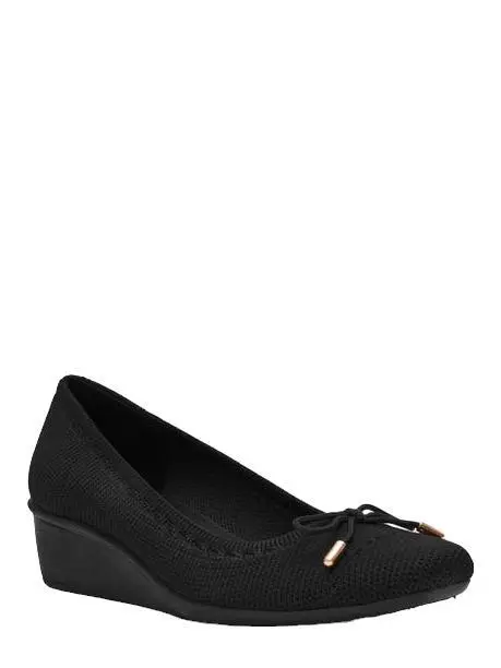 Anne Klein Wesson Wedge Pump - Black/black