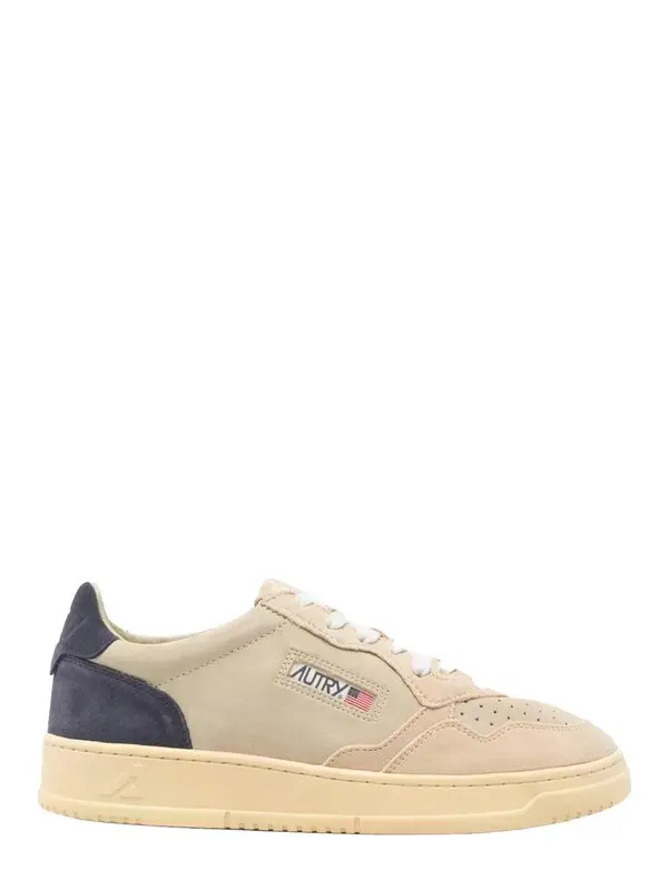 AUTRY Medalist Suede Sneakers - Neutrals