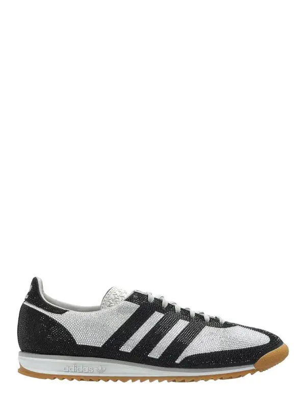 Adidas Three-stripe Lace-up Trainers - Black