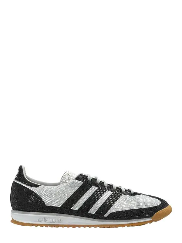 Adidas Three-stripe Lace-up Trainers - Black