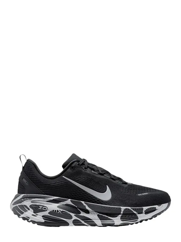 Nike Vomero 18 - Black