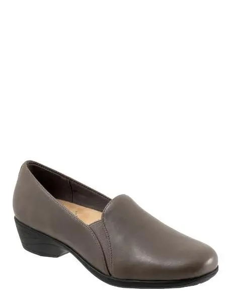 Softwalk Leather Flat With Arch Support - Grey