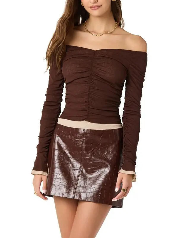 Astr The Label Ruched Off-the-shoulder Top - Brown
