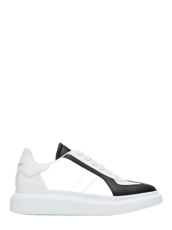 Alexander McQueen Oversized Leather Low-top Sneakers - White/blac
