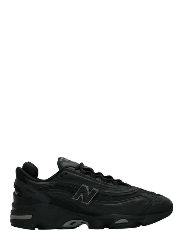 NEW BALANCE 1000 Sneakers - Black