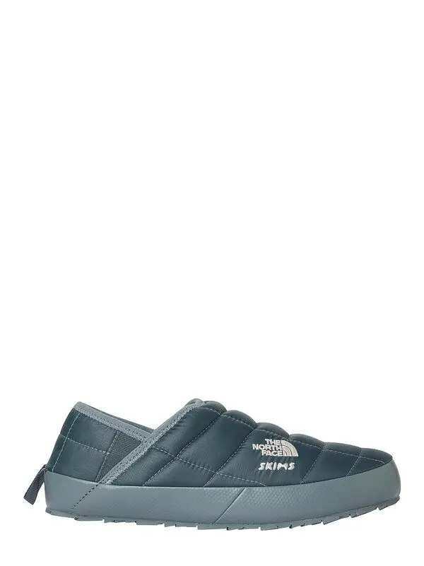 The North Face X Skims Thermoball Traction V Mule - Sk Kyanite
