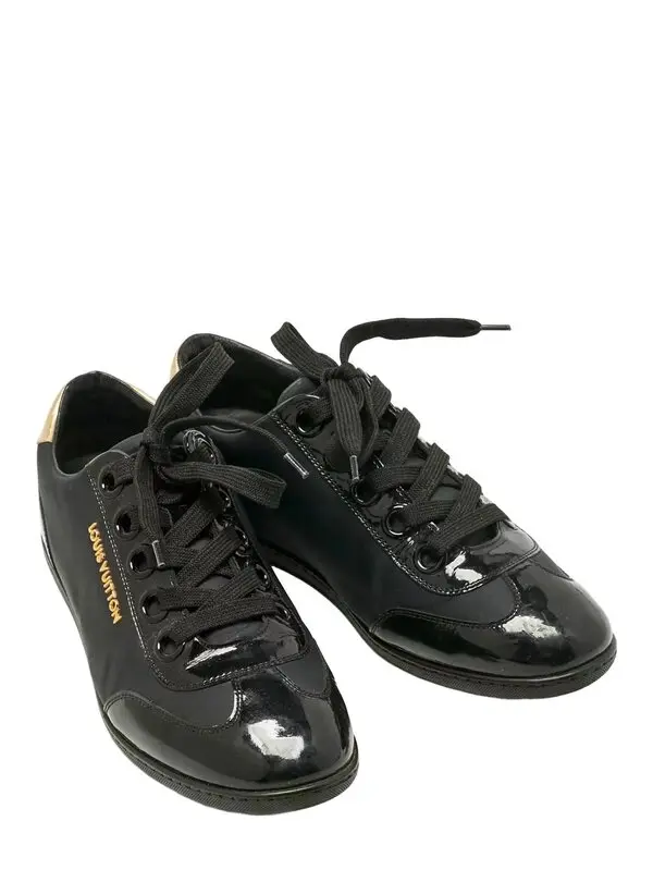 LOUIS VUITTON Low-top Sneakers - Black