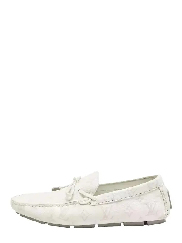 LOUIS VUITTON Driver Monogram Antarctica Loafers - White