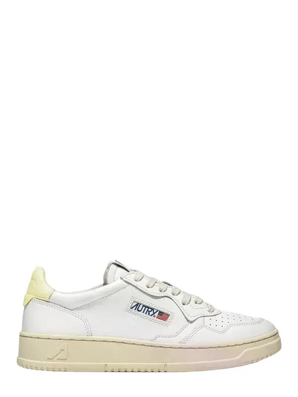 AUTRY Medalist Low Leather Sneakers - White