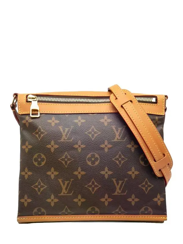 LOUIS VUITTON 2019 Monogram Saumur Messenger Pm - Brown