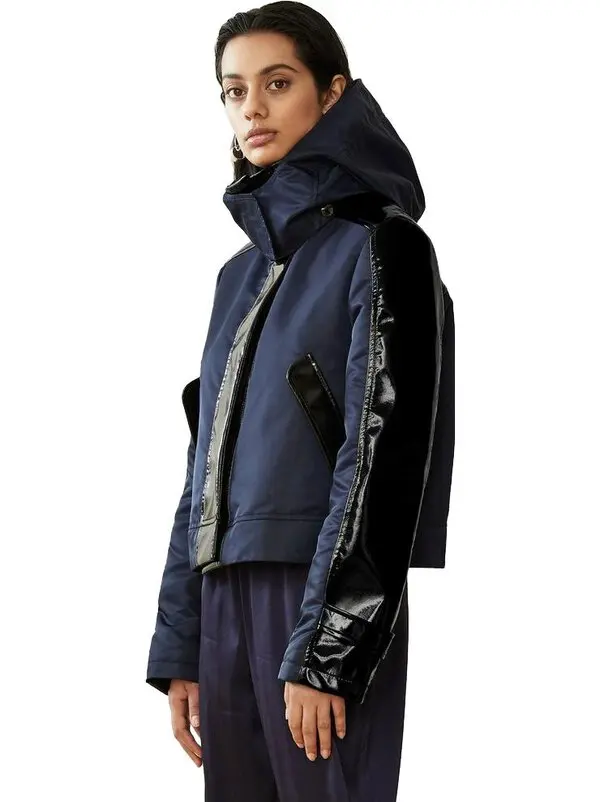 Caalo Water-resistant Cropped Raincoat - Navy/black