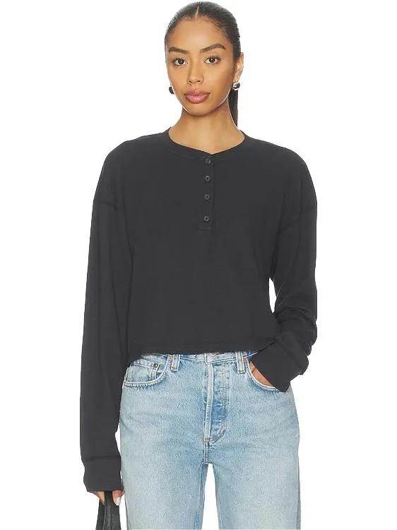 RE/DONE Boxy Waffle Henley Top - Washed Black