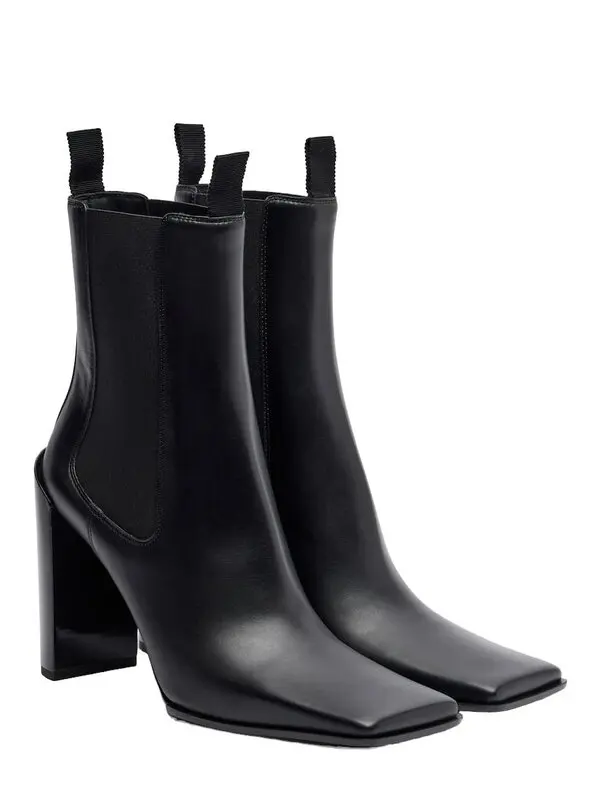Alaïa 90 Leather Chelsea Boots - Black