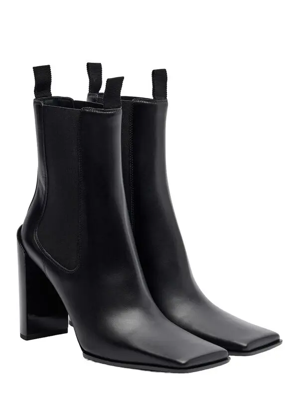 Alaïa 90 Leather Chelsea Boots - Black
