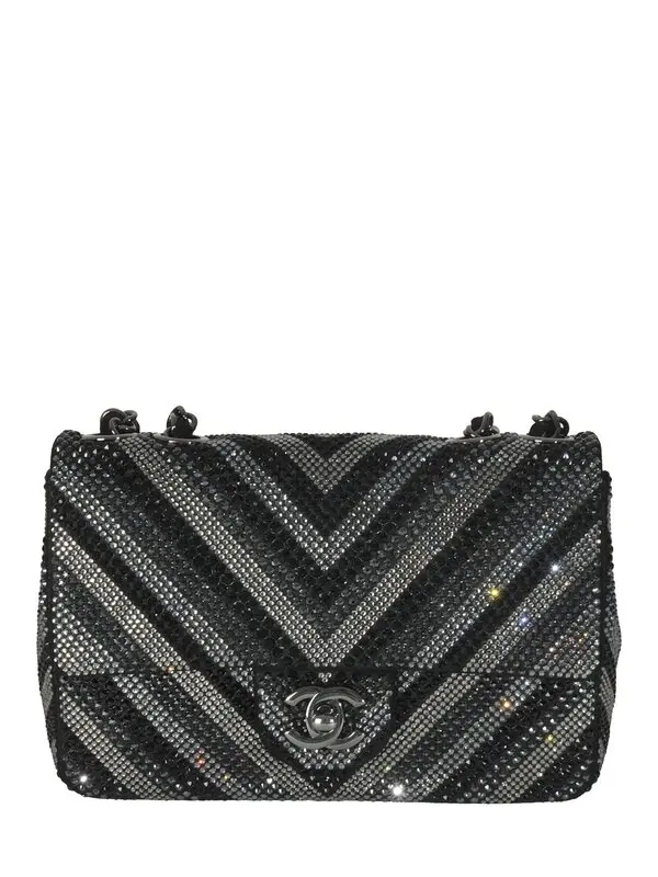 Chanel Strass Cc Chevron Flap Bag - Black