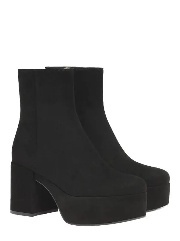 GIANVITO ROSSI Sally Booties - Black Suede