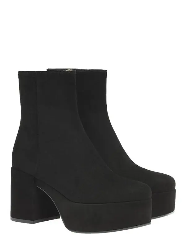 GIANVITO ROSSI Sally Booties - Black Suede