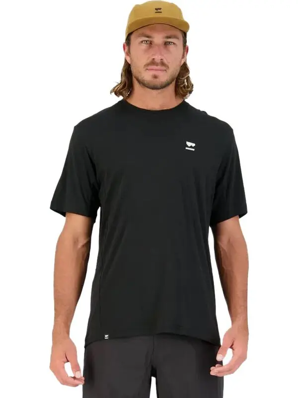 MONS ROYALE Tarn Merino Shift T-shirt - Black/black